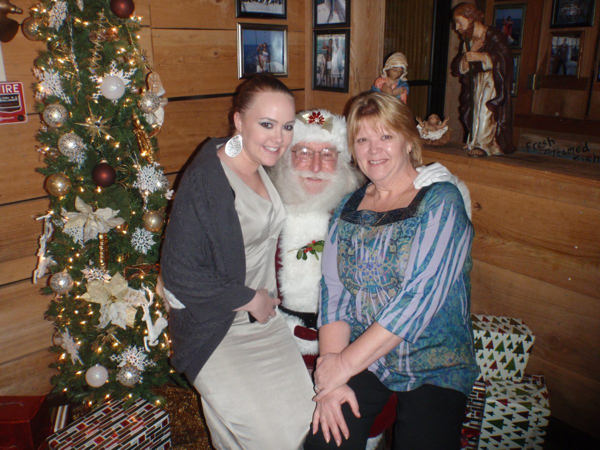 Santa Visits the Causeway Restaurant | The Original Oyster House